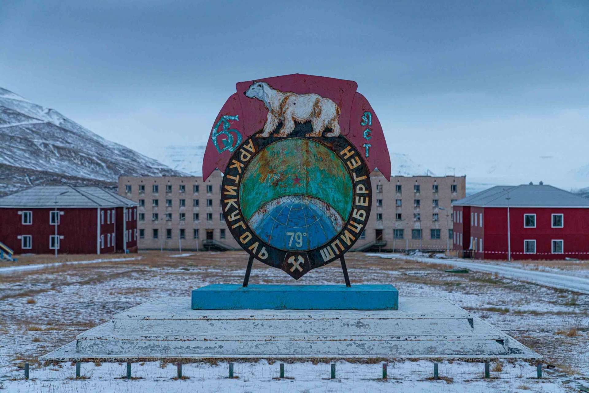 Visit Svalbard in the end of October: the blue light - Enrico Pescantini